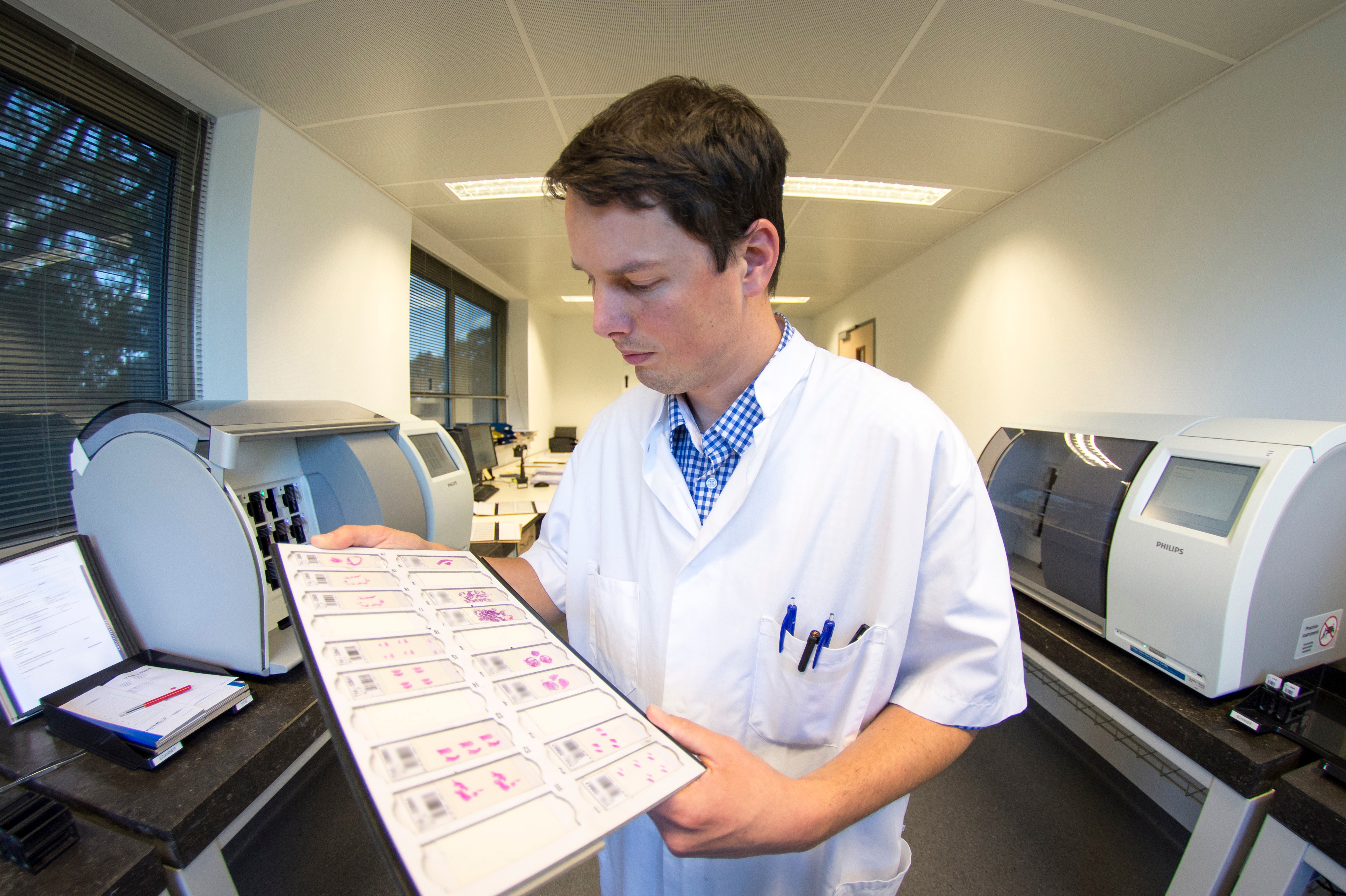 Philips receives FDA clearance to market Philips IntelliSite Pathology ...